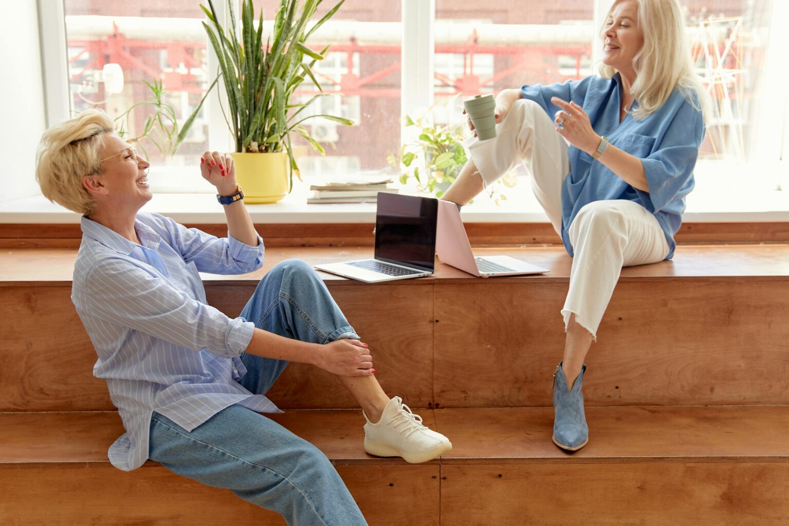 Friendship Day at Work: How to Celebrate | Ace of Hearts Blog